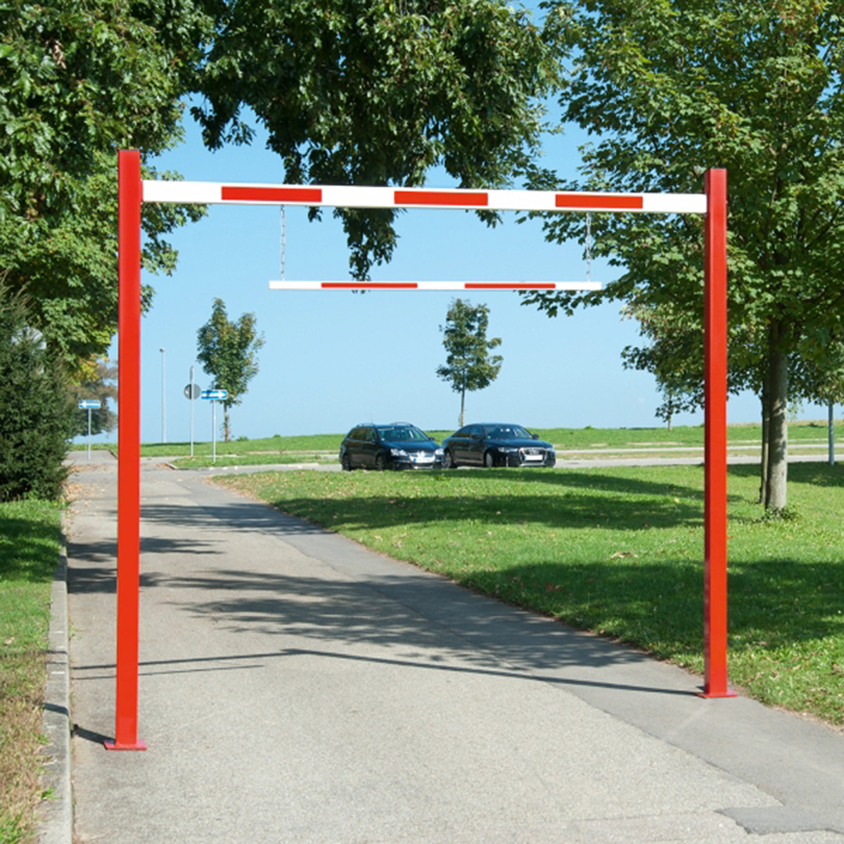 COMPACT Red/White 2m Height Restrictor Nudge Bar | Traffic-Line ...