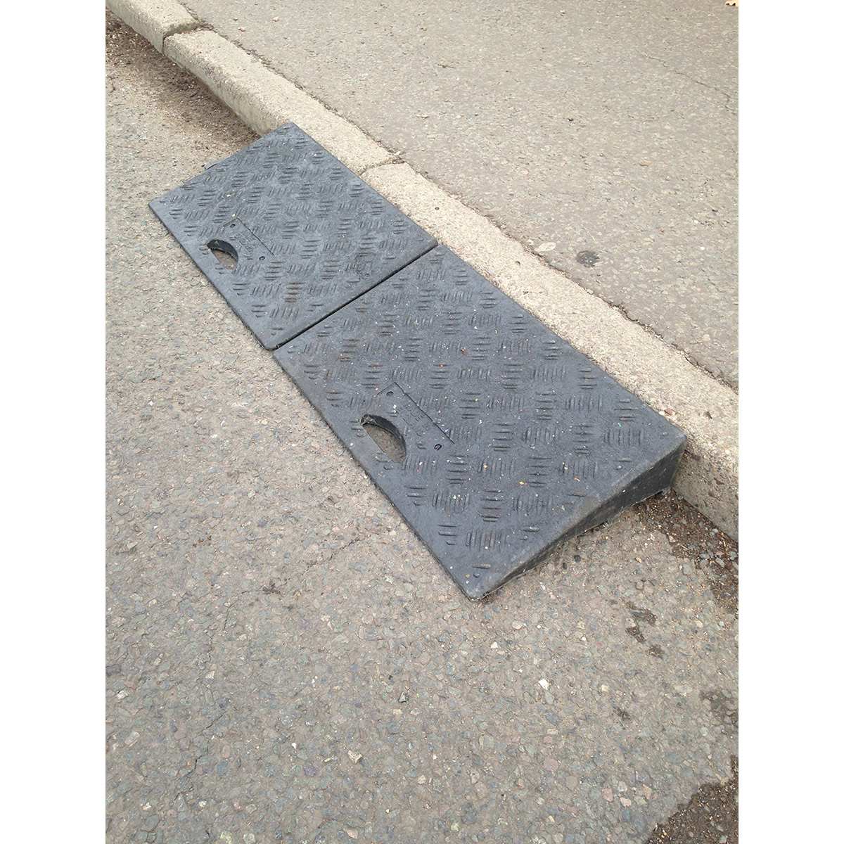 Oaklands Kerb Ramp | Not Branded | Kerb Ramps | Arco